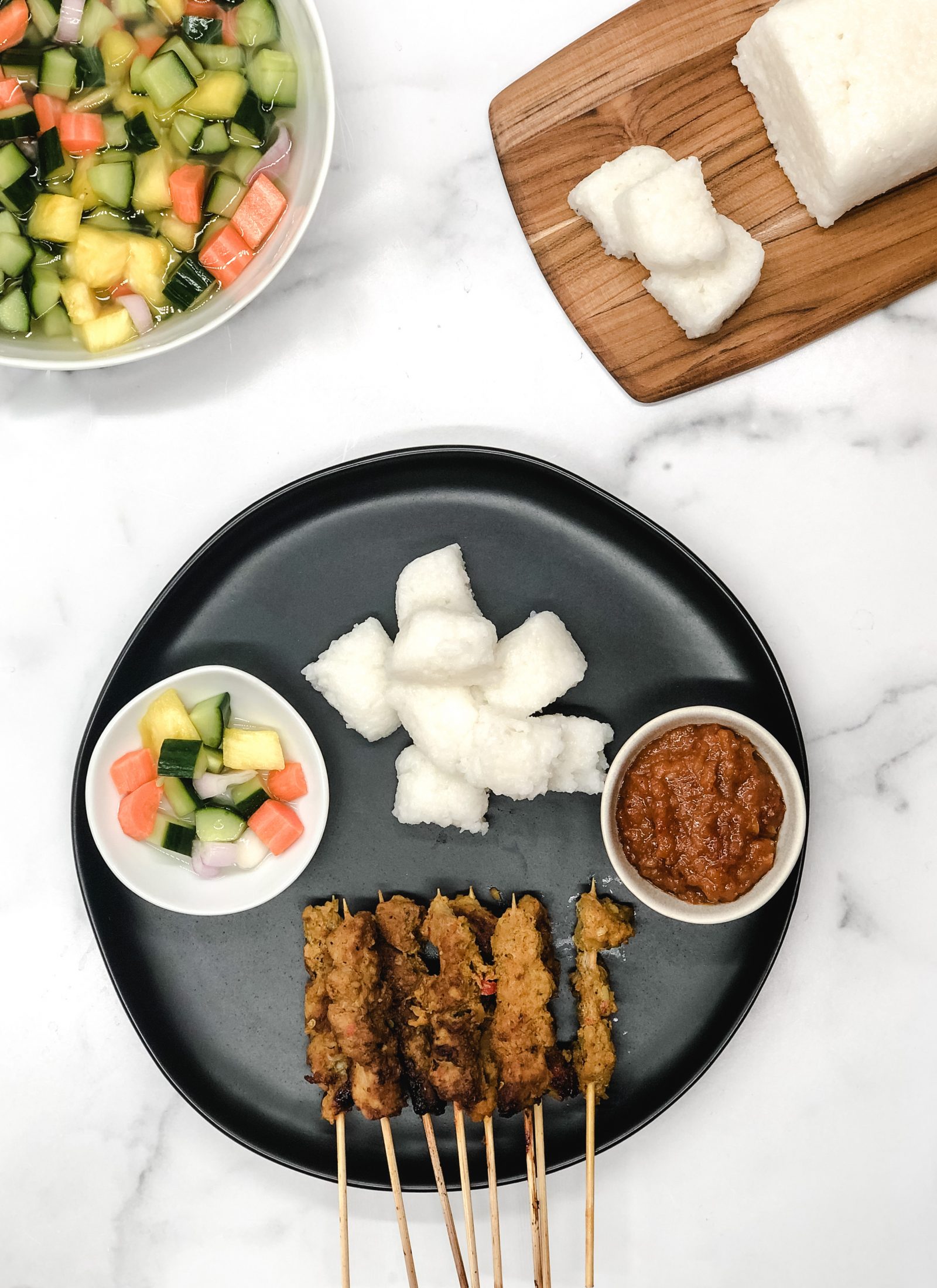 How to grill up some tasty Sate Babi / Pork Satay - Cook with Catherine